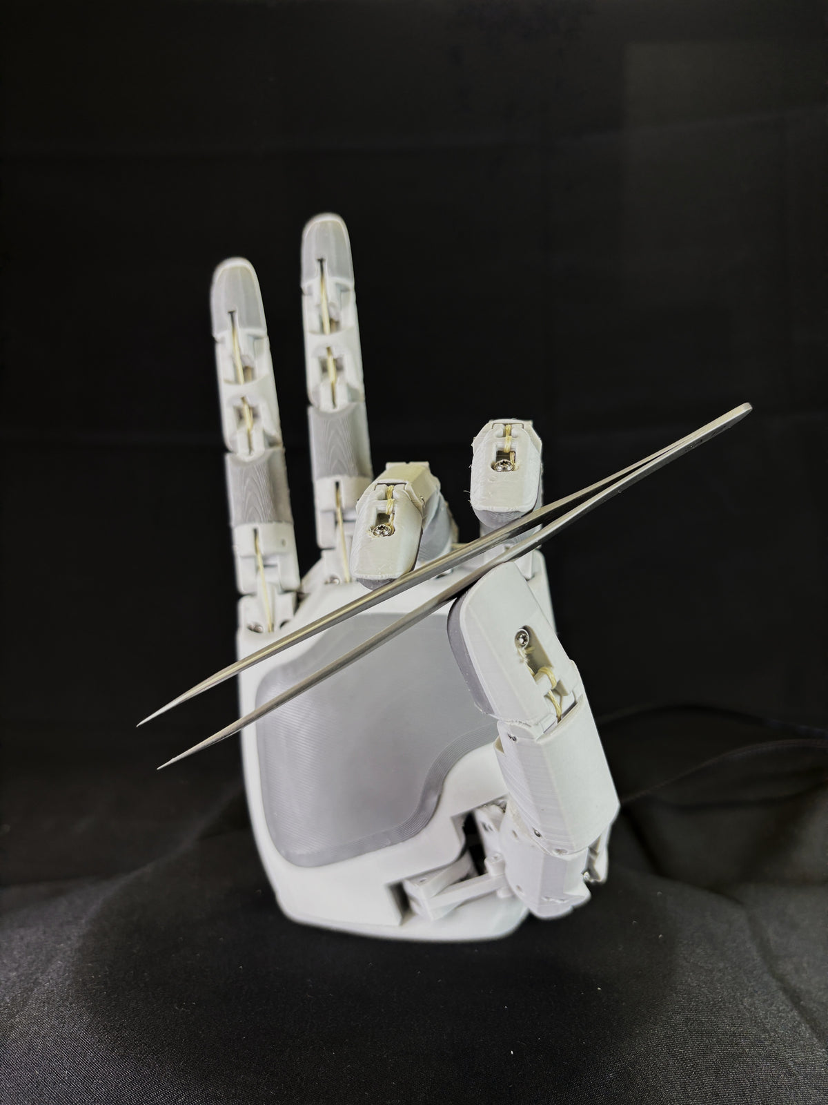 Aero Hand Open - Assembled – TetherIA